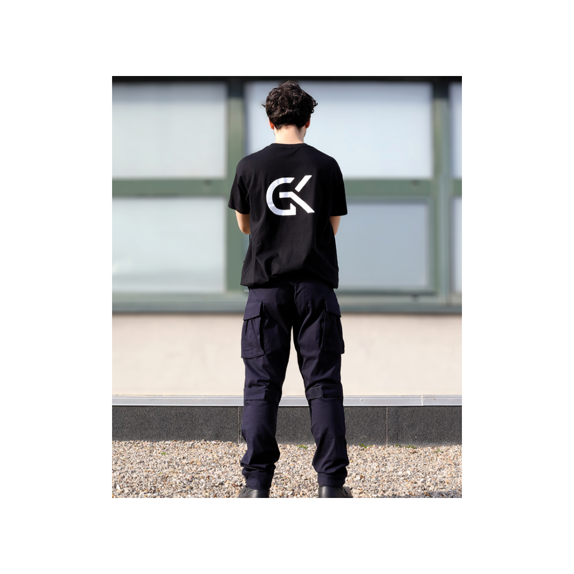 T-shirt noir inscription nouveau logo marque GK