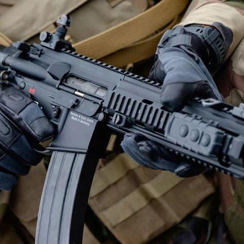 The different weapons used in the French army