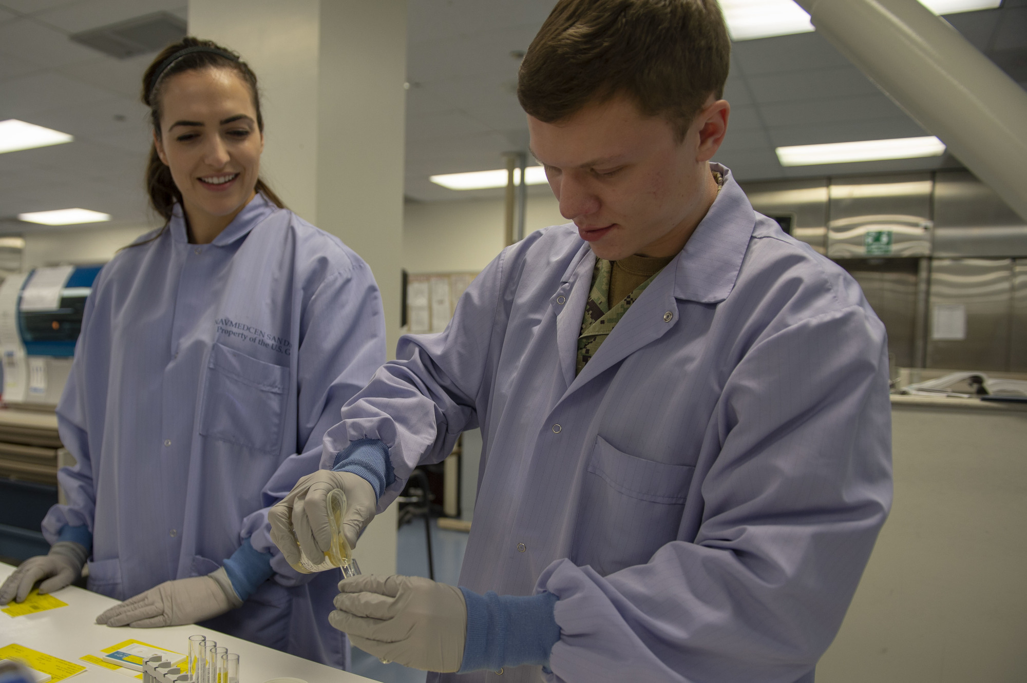 Norma EN 13034: protezione contro i prodotti chimici